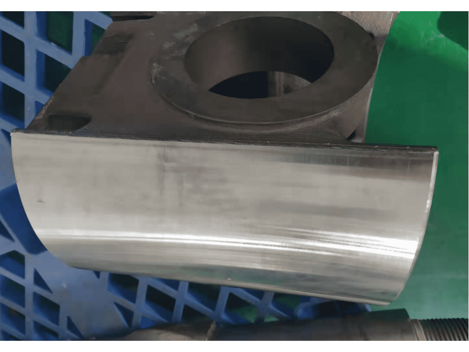 Cross-head laser cladding direct forming - Laser Cladding - Laser Metal ...