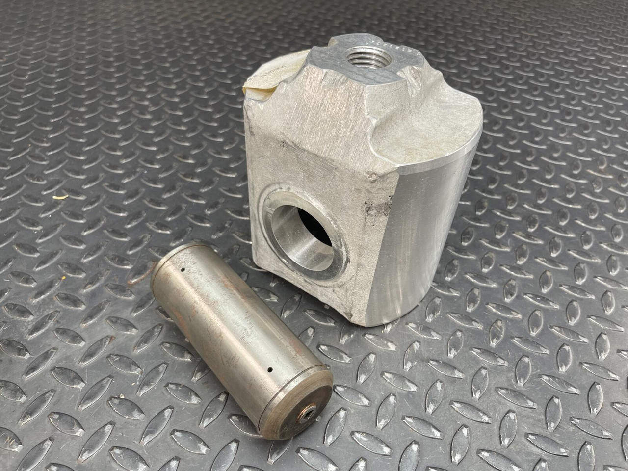 Cross Head Laser Cladding Direct Forming Laser Cladding Laser Metal Additive Manufacturing